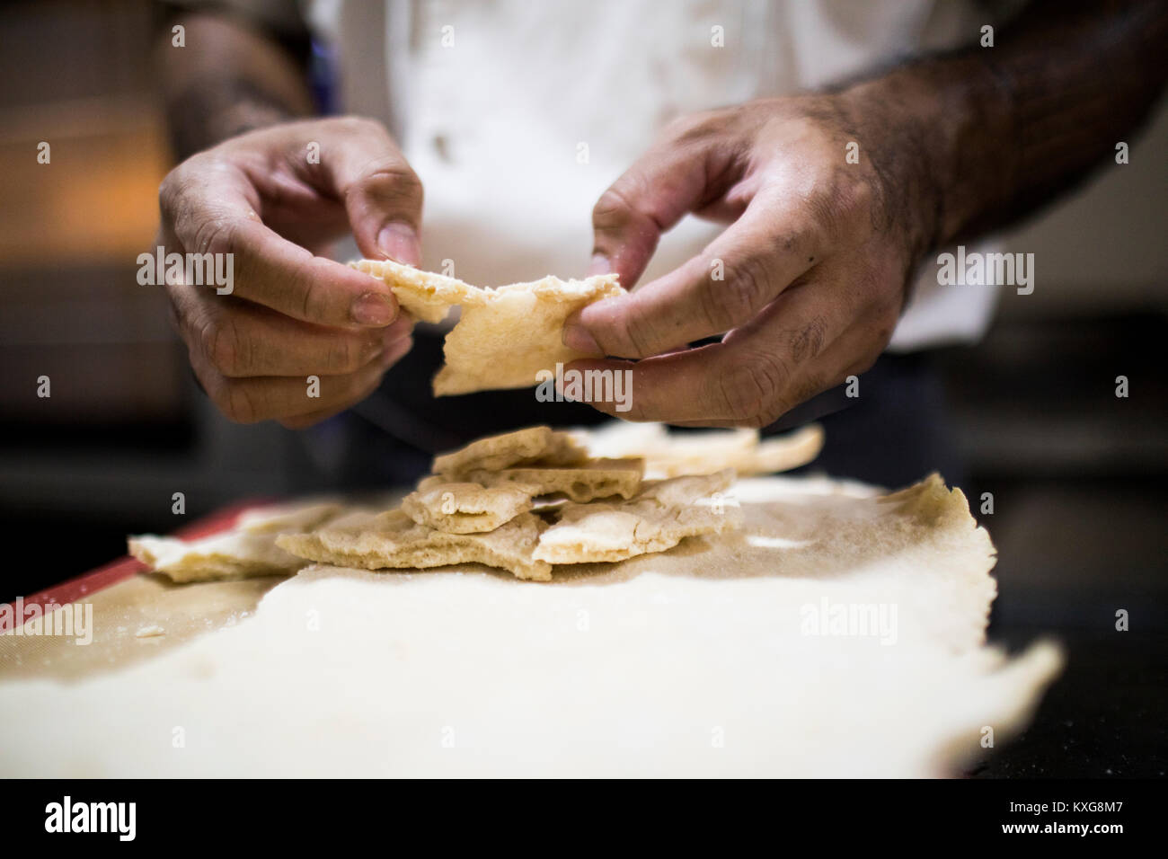 Belem, Brazil. 16th Nov, 2017. A chef preparing a dish in the kitchen ...