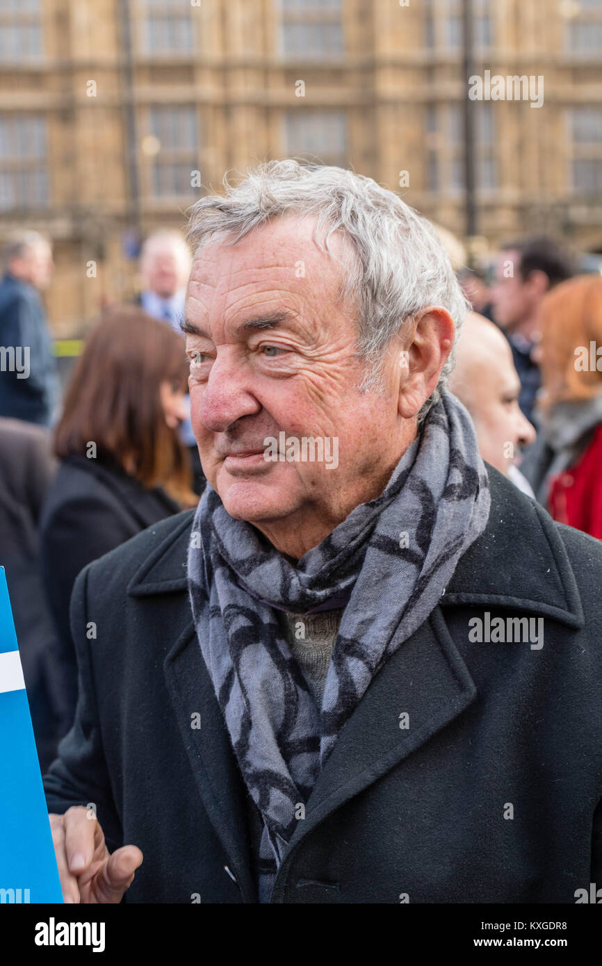 London 10th January 2018, Leading music figures campaign outside the ...