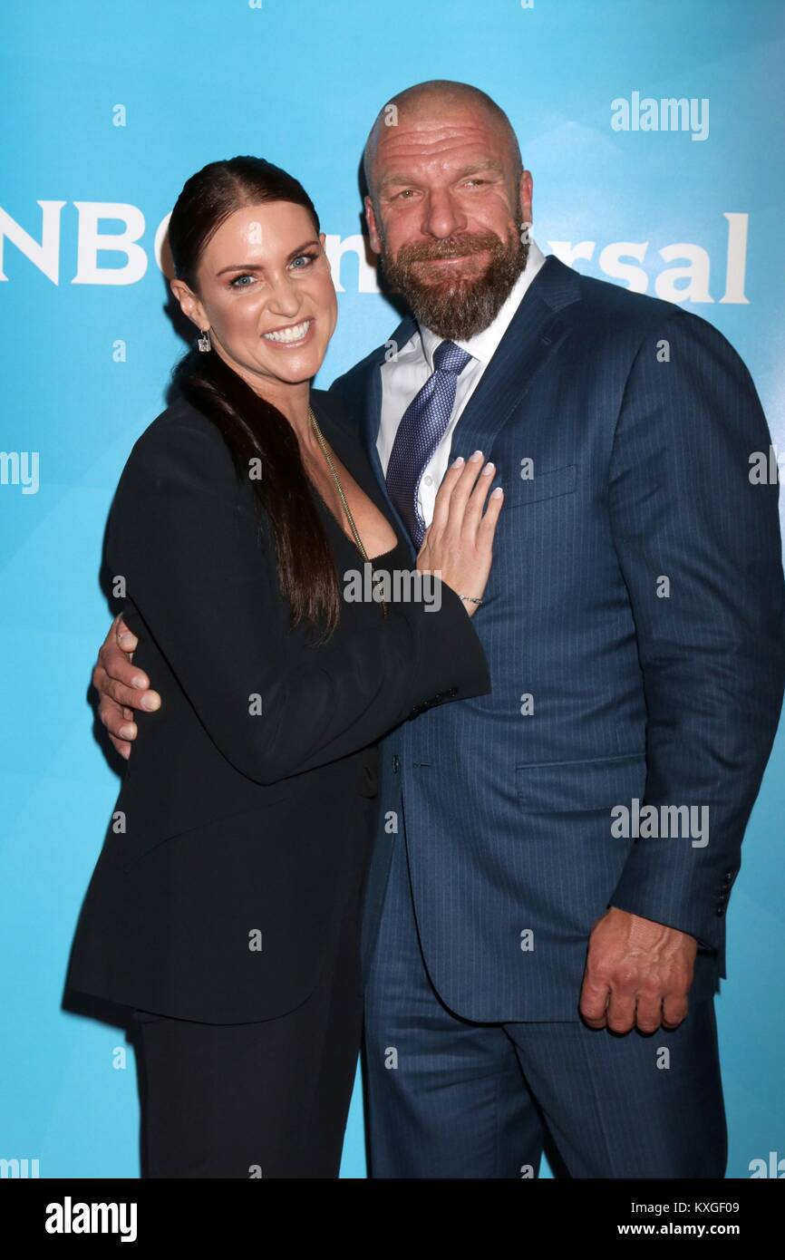 Triple h and stephanie mcmahon hi-res stock photography and images - Alamy