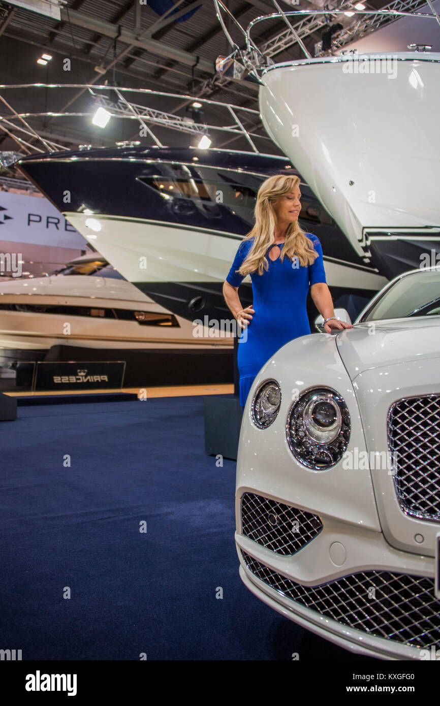 Princess motor yachts stand hi-res stock photography and images - Alamy