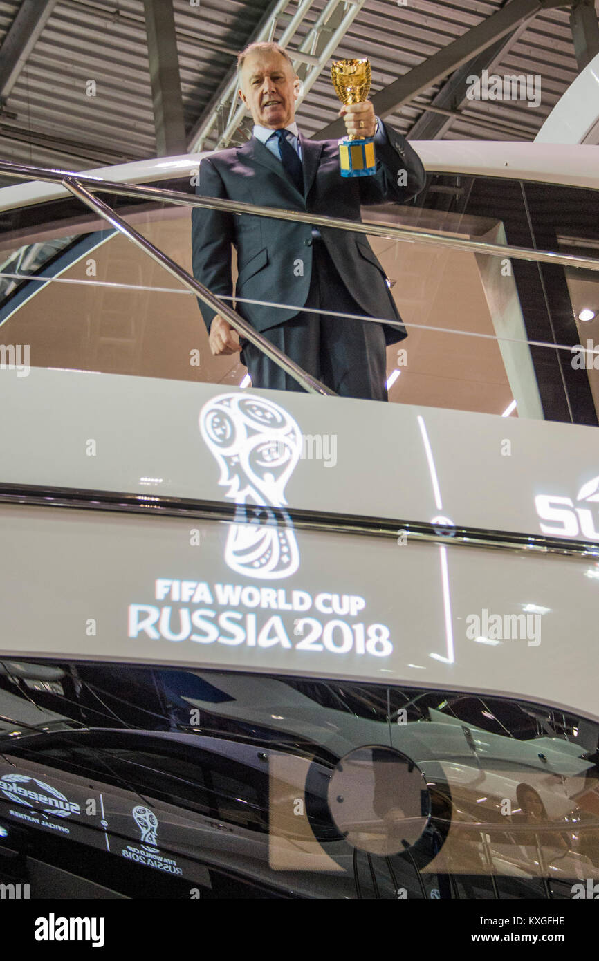 Jules rimet world cup trophy High Resolution Stock Photography and ...