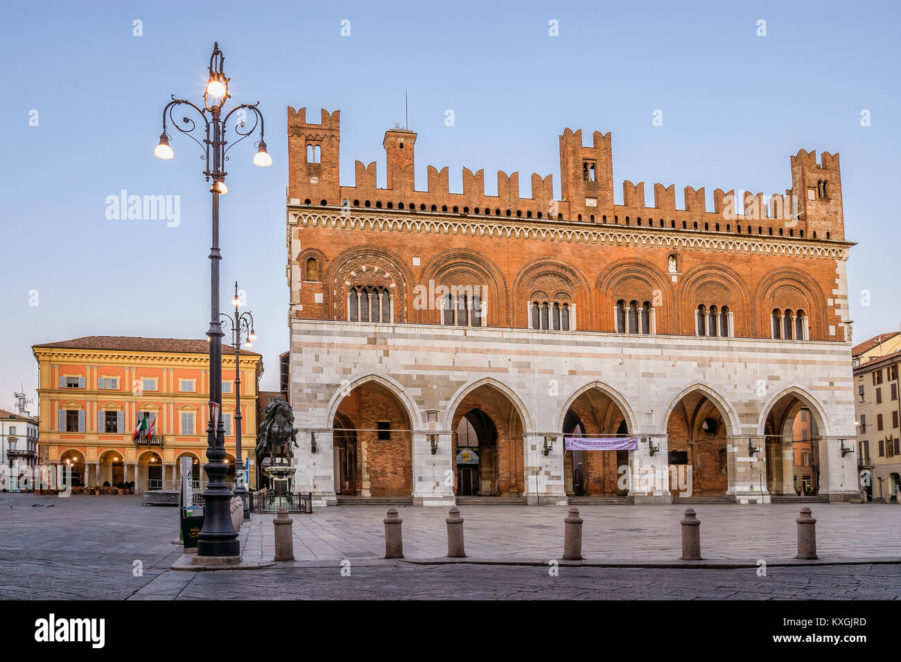 Palazzo Gotico at the Piazza Cavalli in Piacenza, Emilia-Romagna, Italy ...