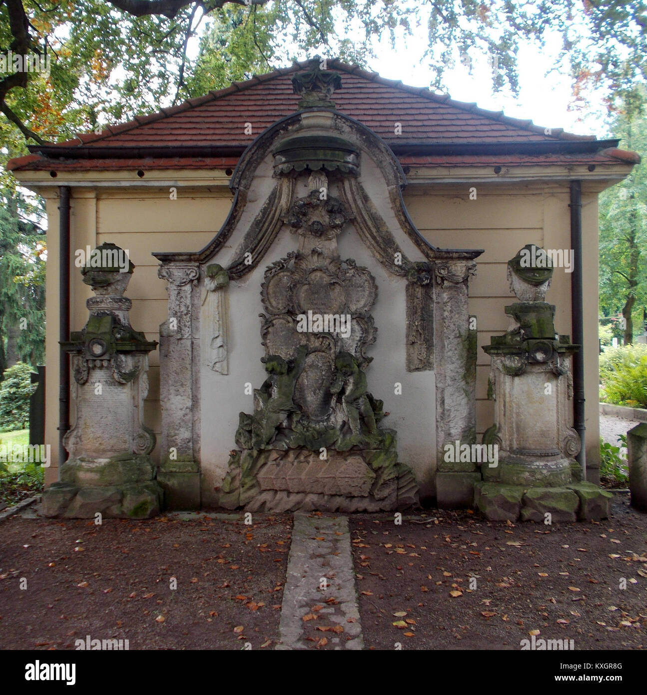 A 2015 monument in Pesterwitz, Germany, dedicated to the 'Sechsfaches ...
