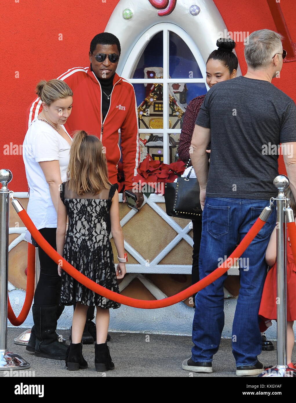 Babyface meets Santa at The Grove with his wife, daughter, and her ...