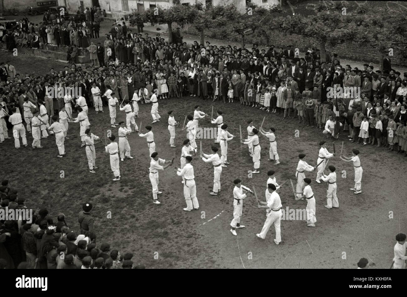 A traditional Basque dance performance by dantzaris in Zubieta ...