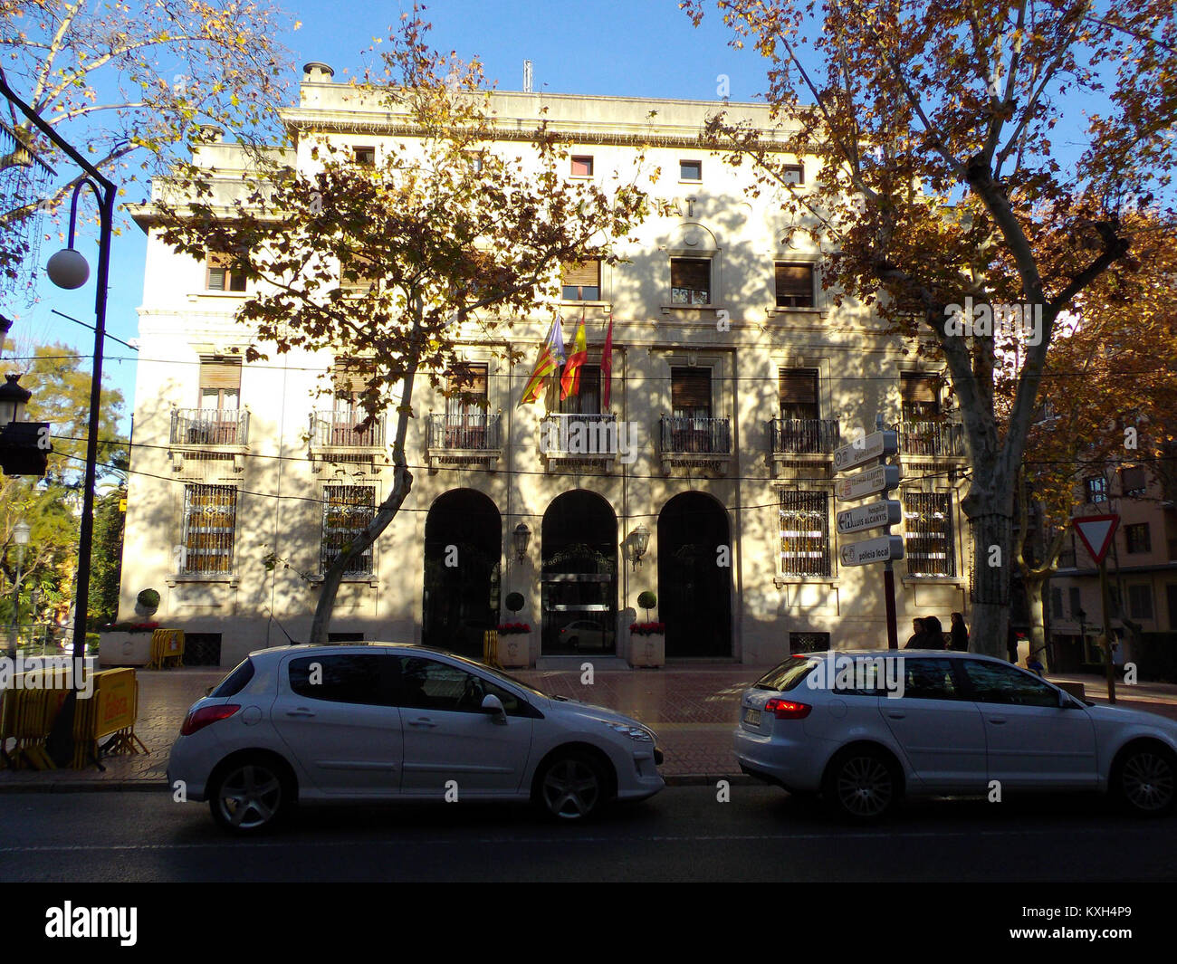 Cities city landmark municipality municipal hi-res stock photography ...
