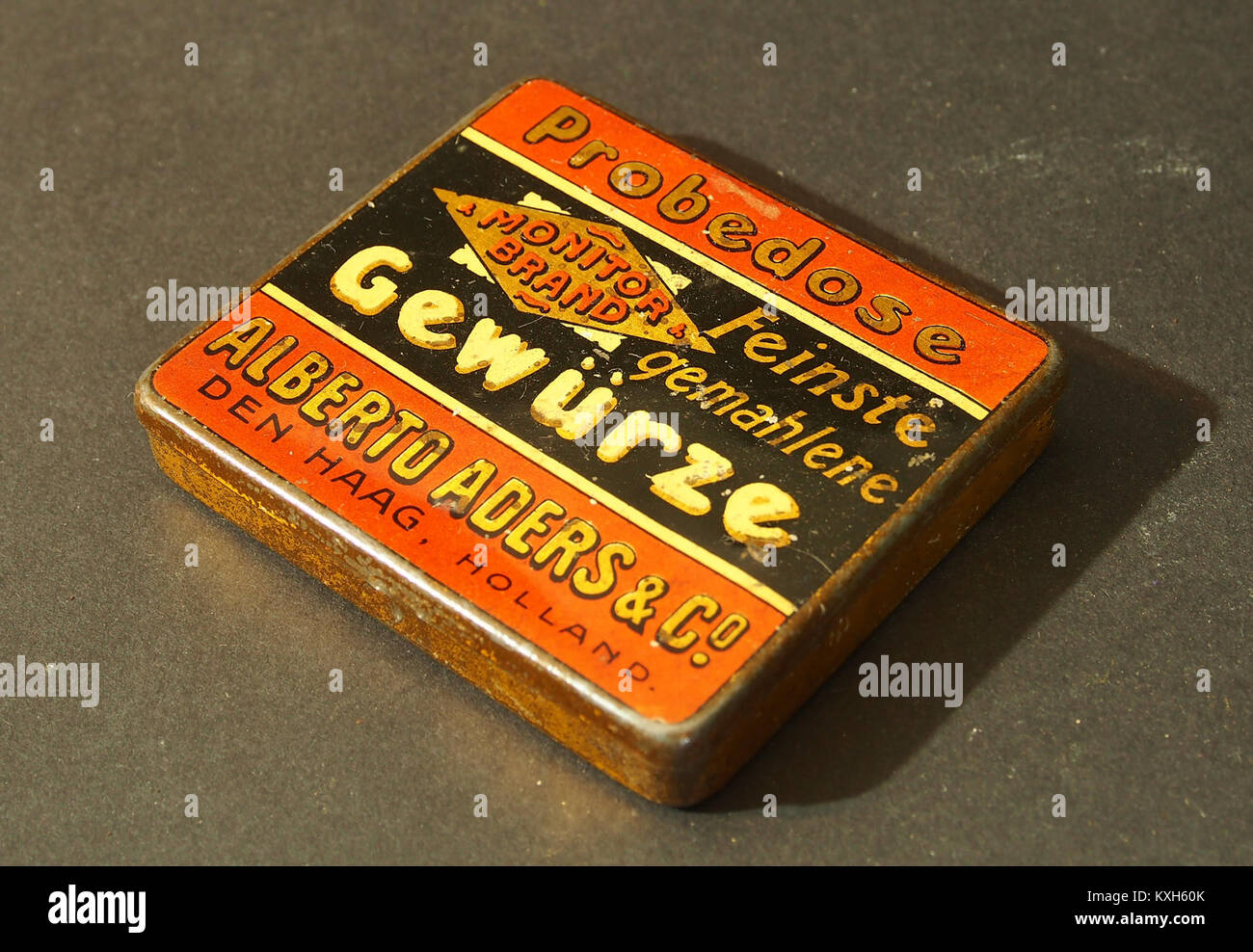 Photograph of a vintage spice tin manufactured by Alberto Aders & Co ...