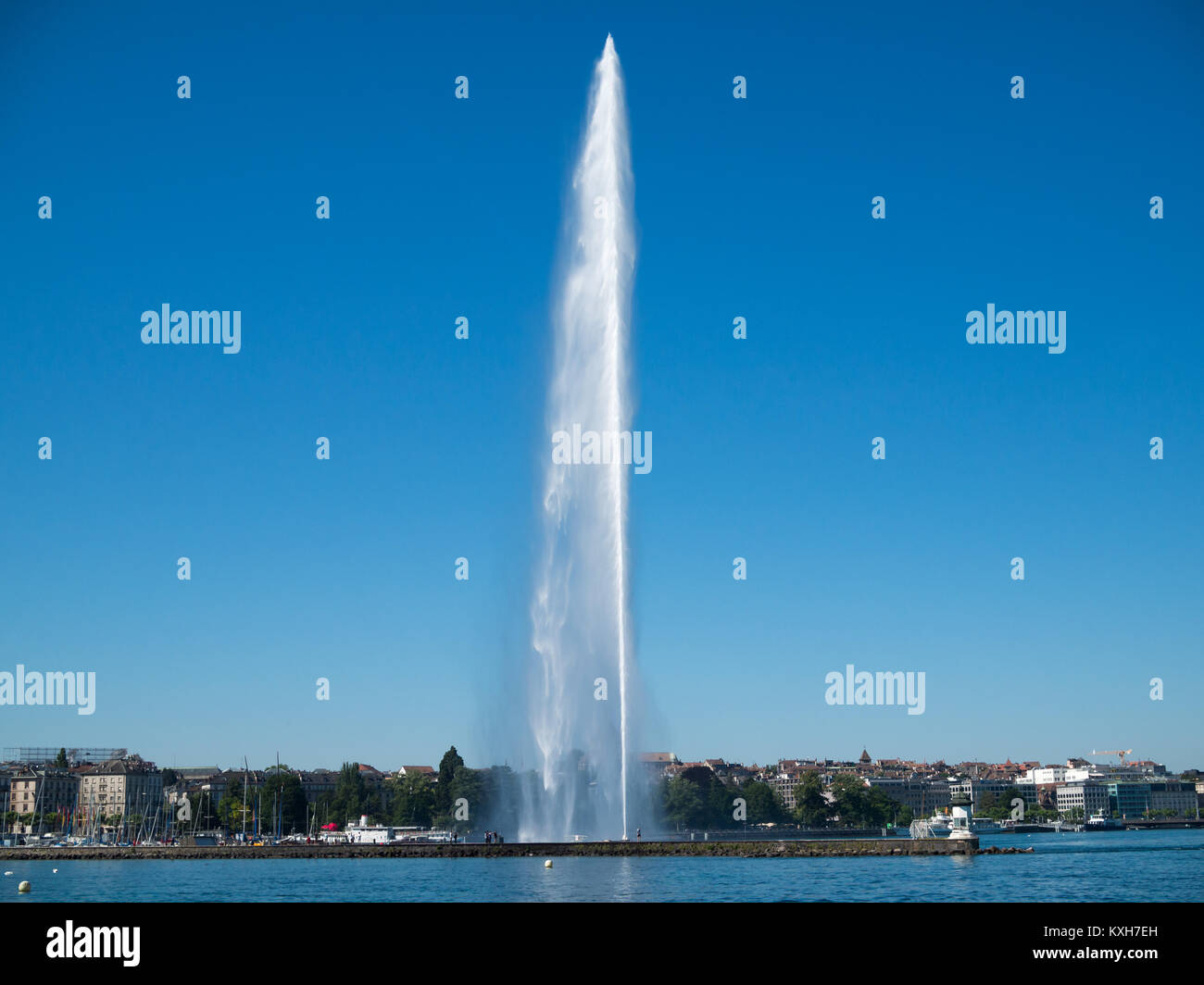 Geneva water jet in the lake Stock Photo - Alamy