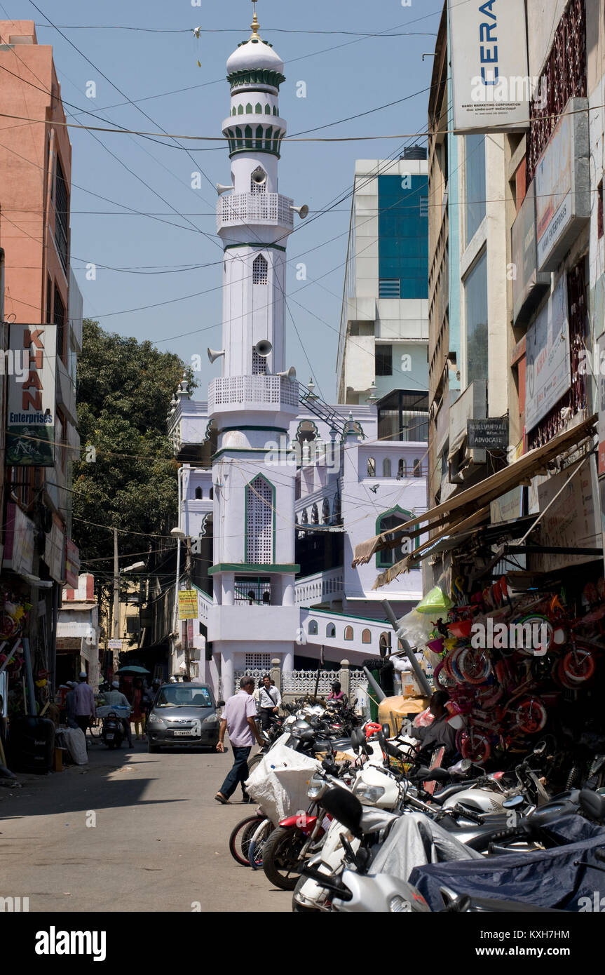 Commercial street bangalore hi-res stock photography and images - Alamy
