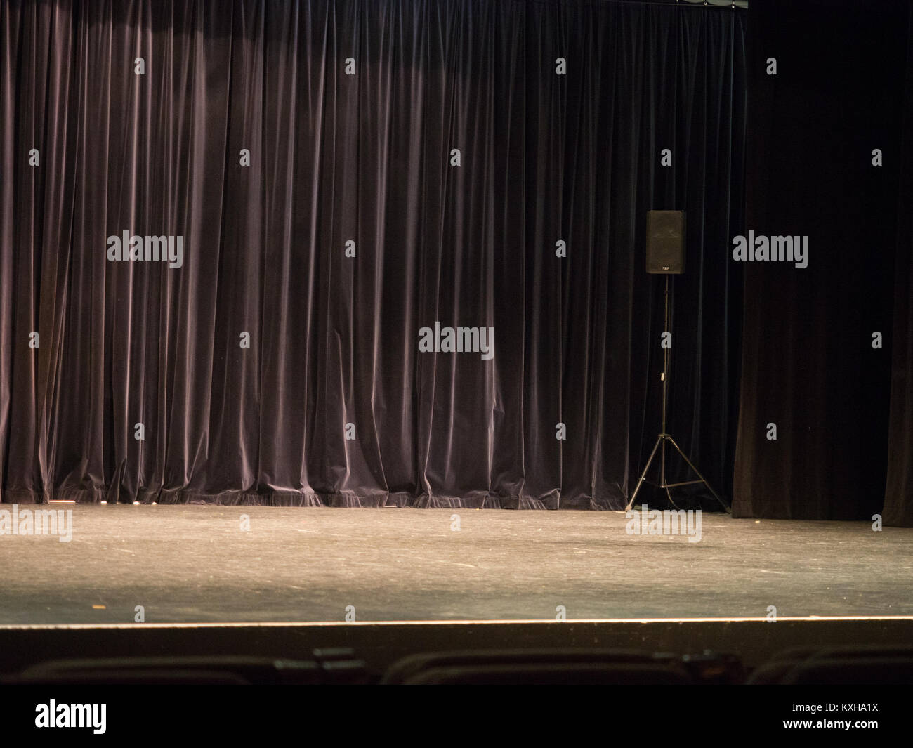 Theatre Curtains High Resolution Stock Photography and Images - Alamy