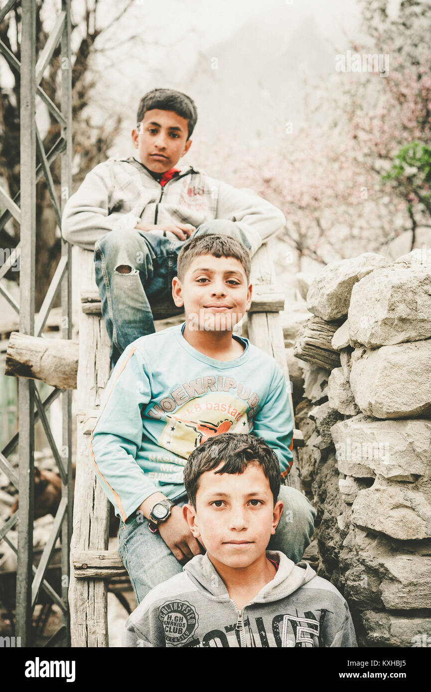 Children hunza valley pakistan hi-res stock photography and images - Alamy
