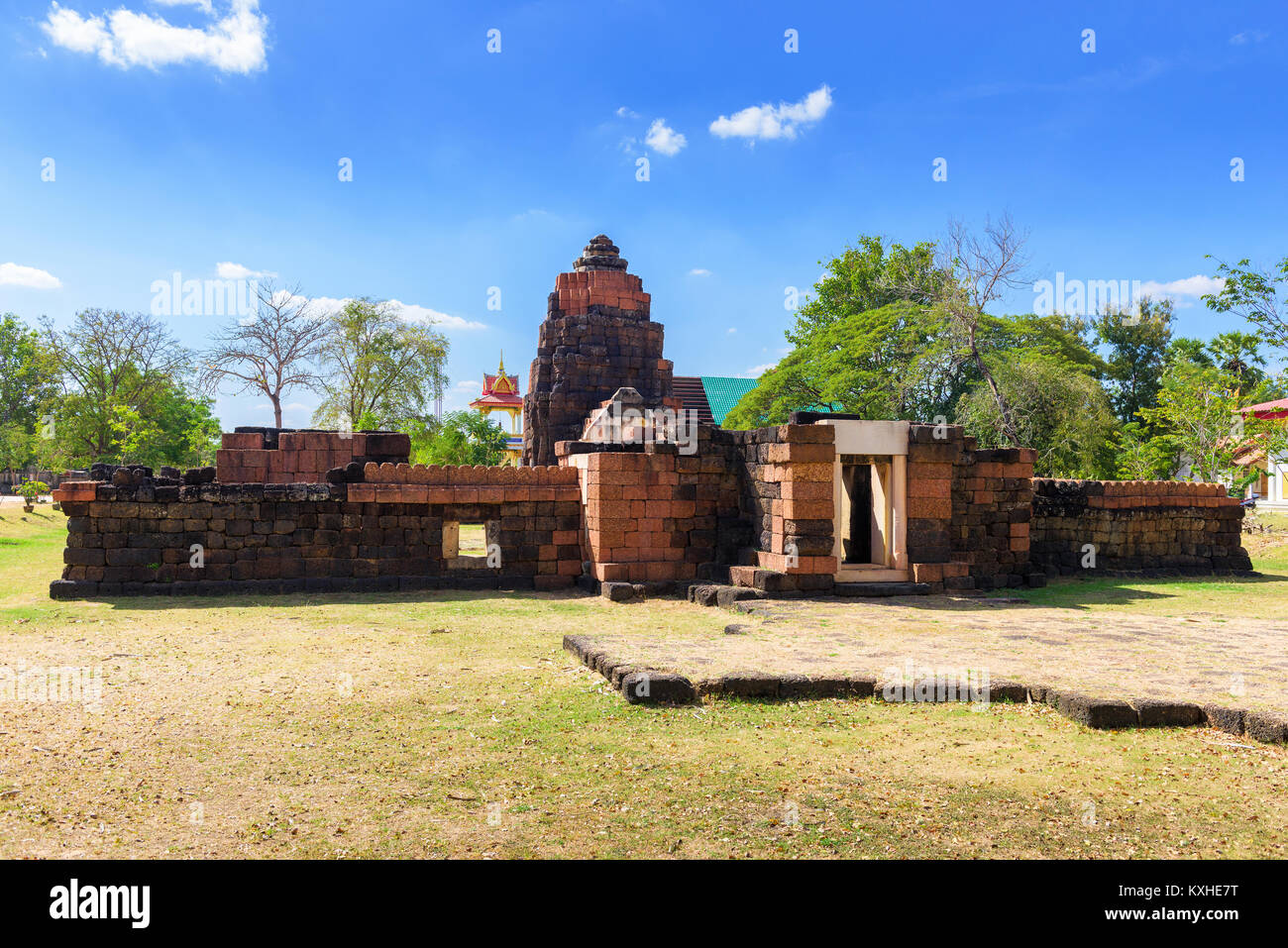 Prang Ku or Prasat Nong Ku(Nong Ku Castle) in Roi-et province,Thailand ...