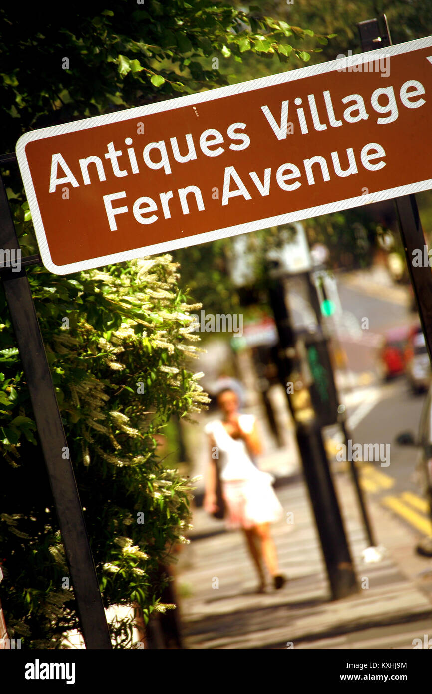 Fern avenue antiques village sign hi-res stock photography and images ...