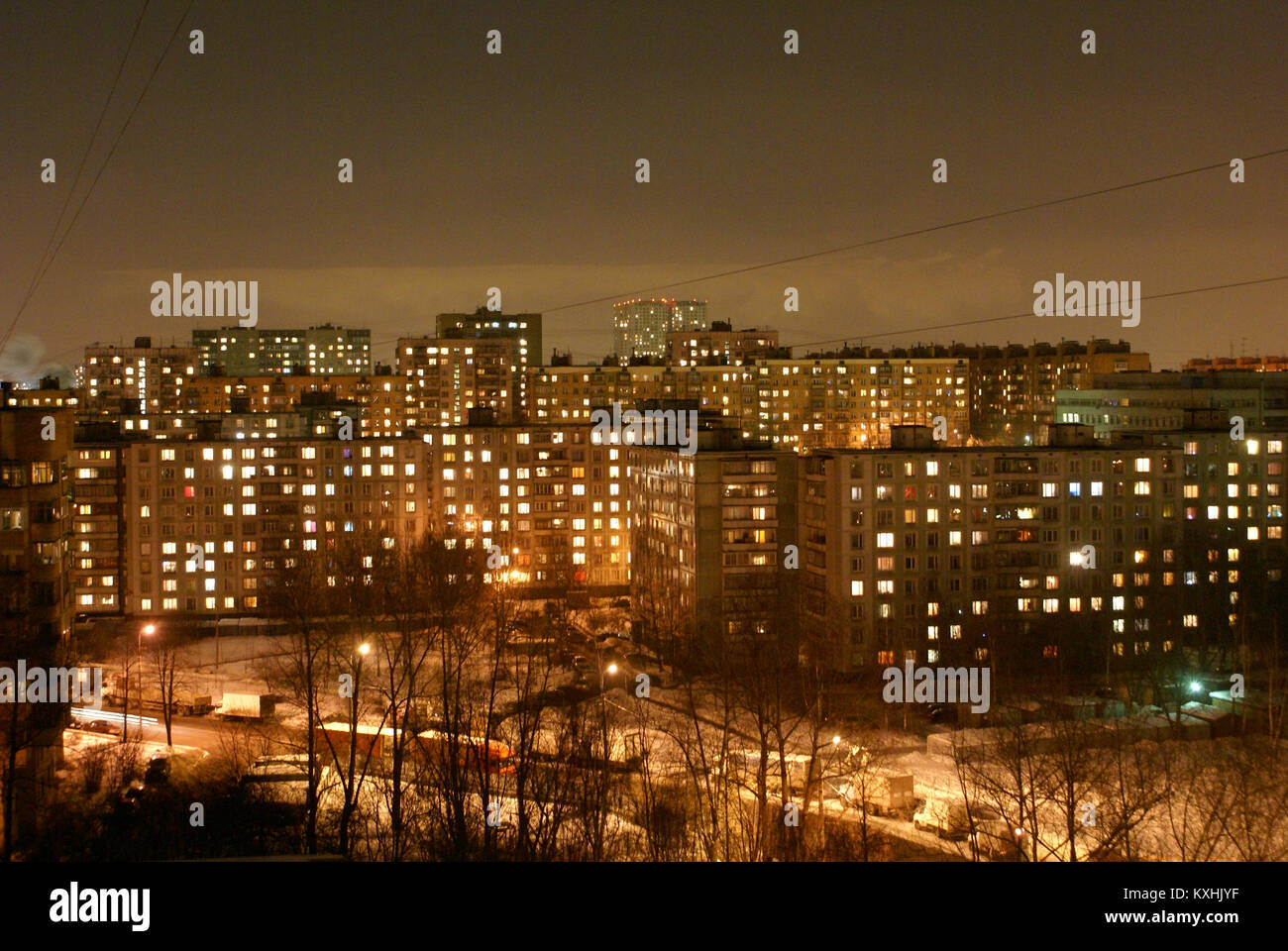 Winter park night in moscow hi-res stock photography and images - Alamy