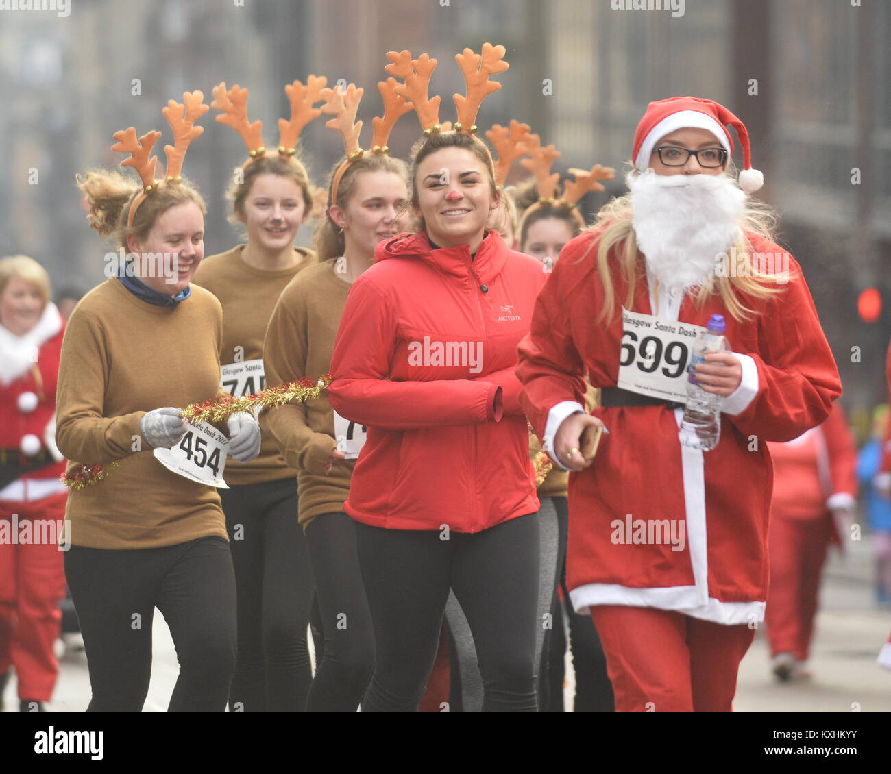 Glasgow santa dash hi-res stock photography and images - Alamy