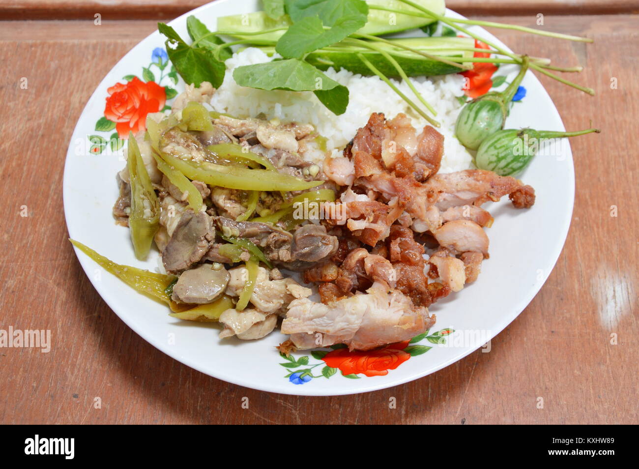 fried chicken innards in sweet pepper and fried chicken with garlic ...