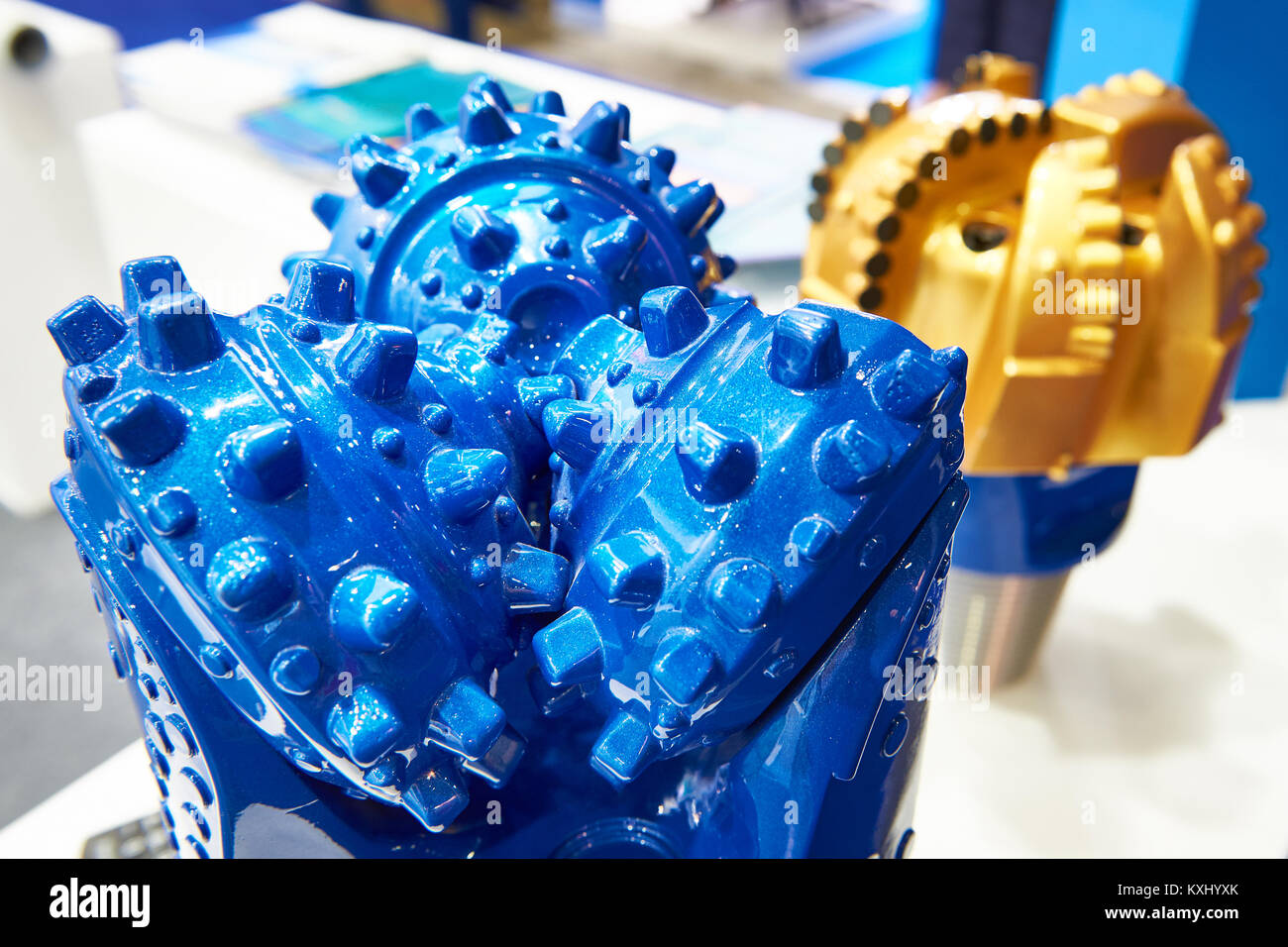 Oil rig well head hi-res stock photography and images - Alamy