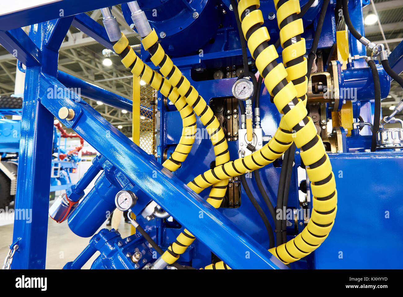 Injector head. Intervention and stimulation equipment Stock Photo - Alamy