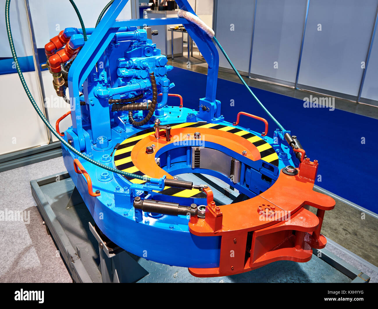 Hydraulic torque wrench hi-res stock photography and images - Alamy