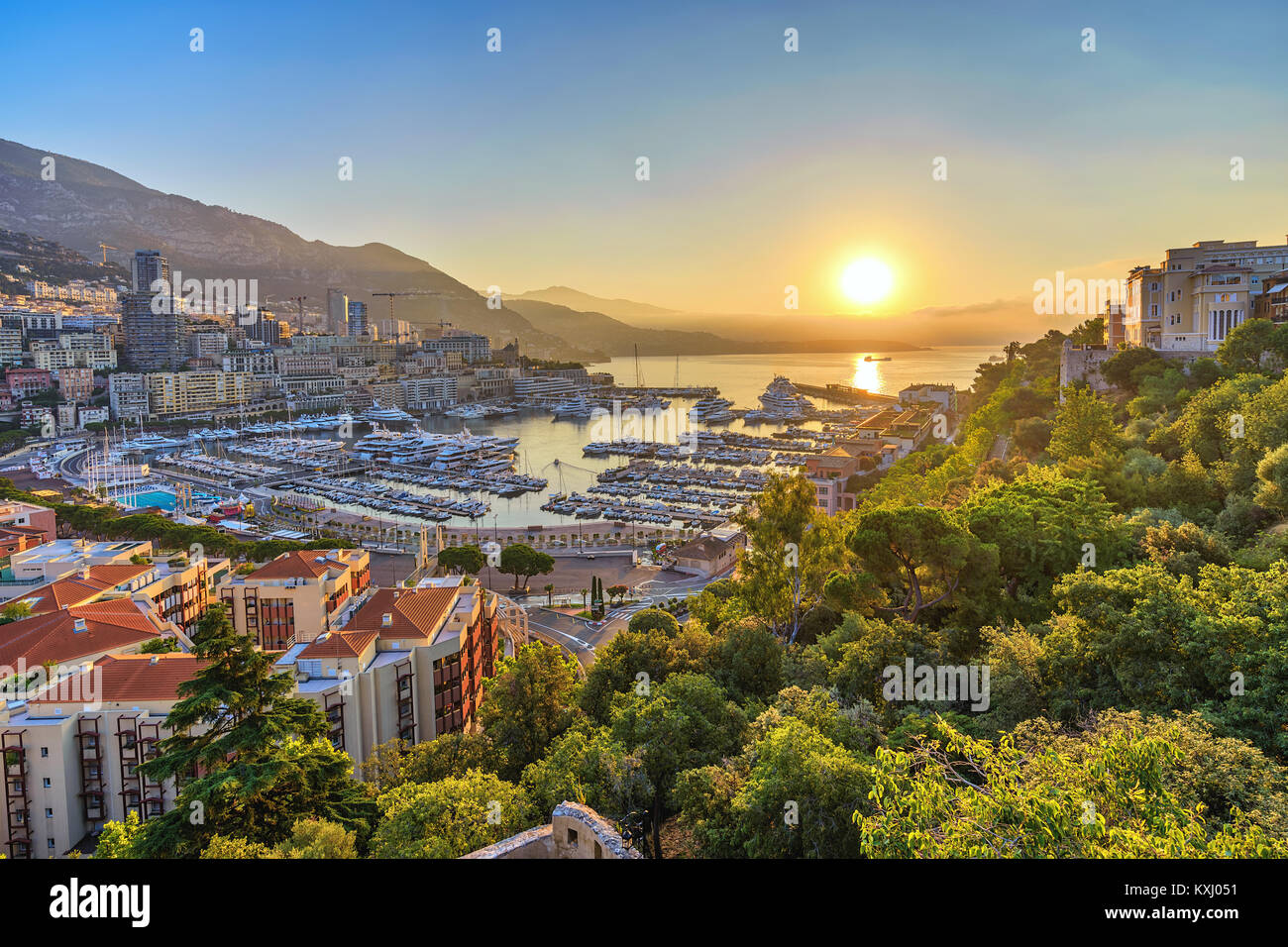 Harbour monte carlo monaco hi-res stock photography and images - Alamy