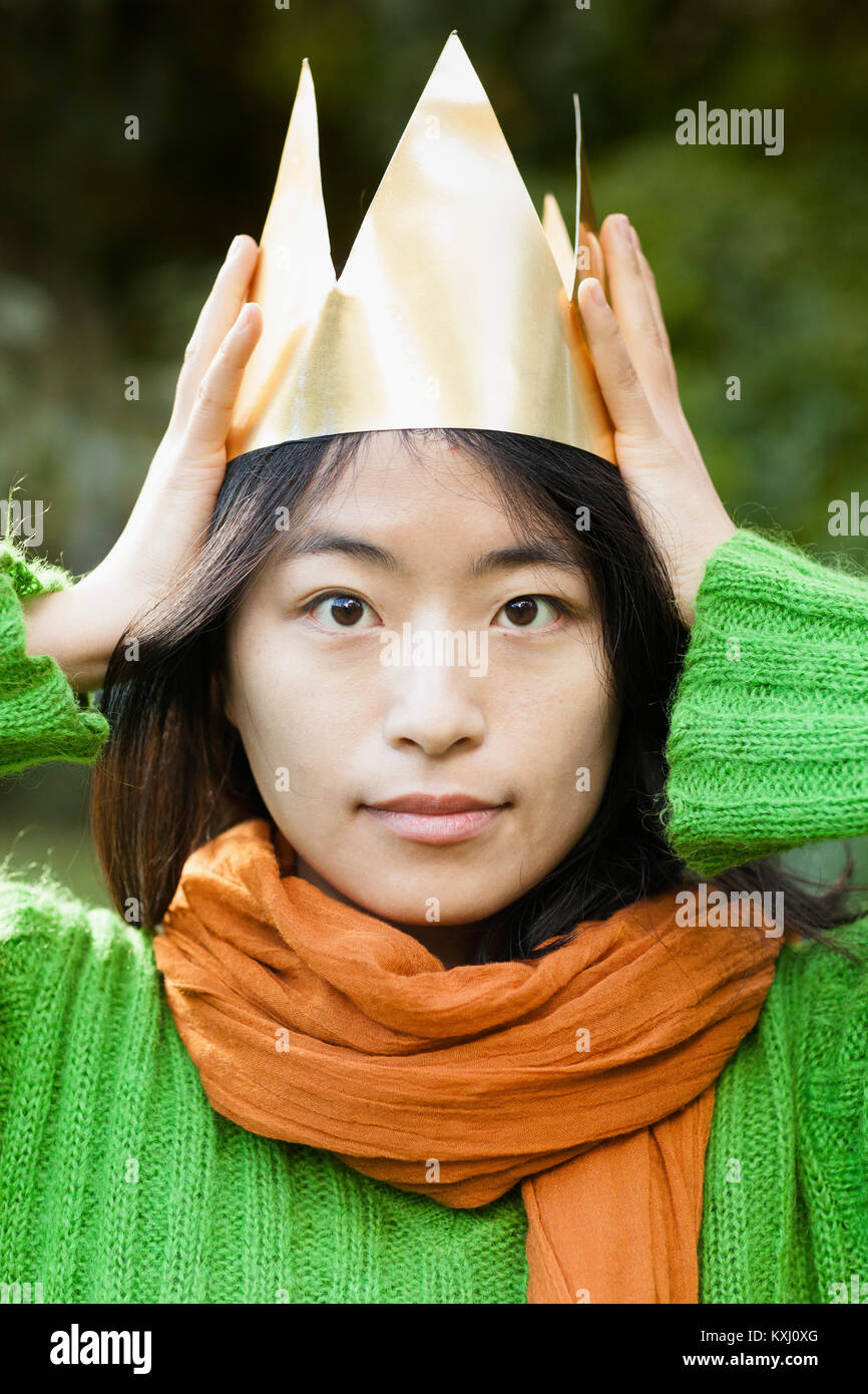 Wearing paper crown hi-res stock photography and images - Alamy