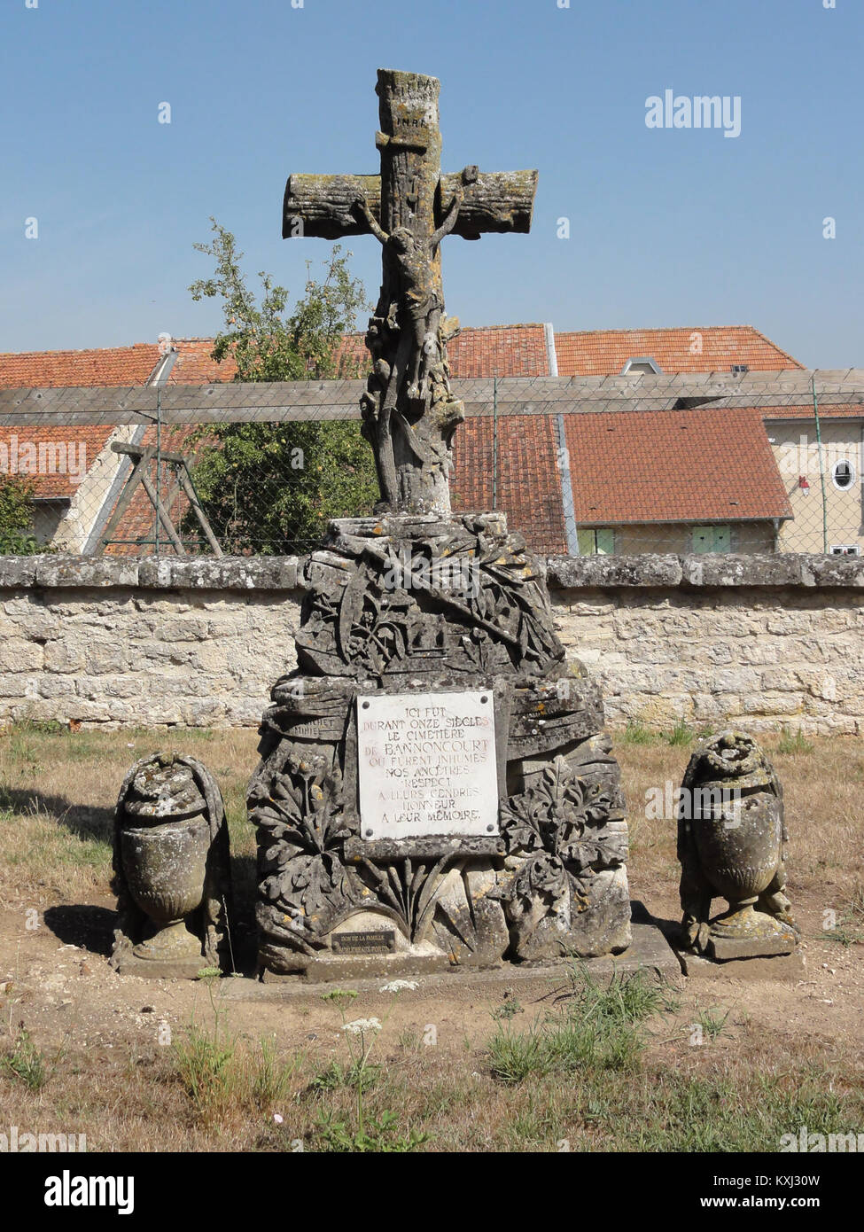Memorial remembrance cross hi-res stock photography and images - Alamy