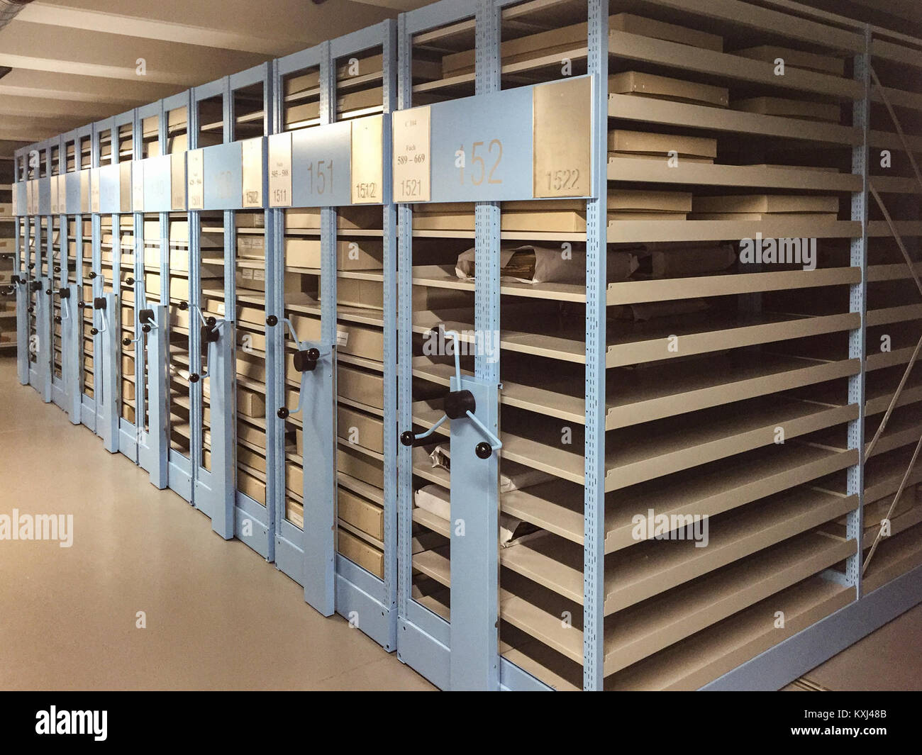 Archivregale at the Sächsisches Staatsarchiv in Dresden are designed to ...