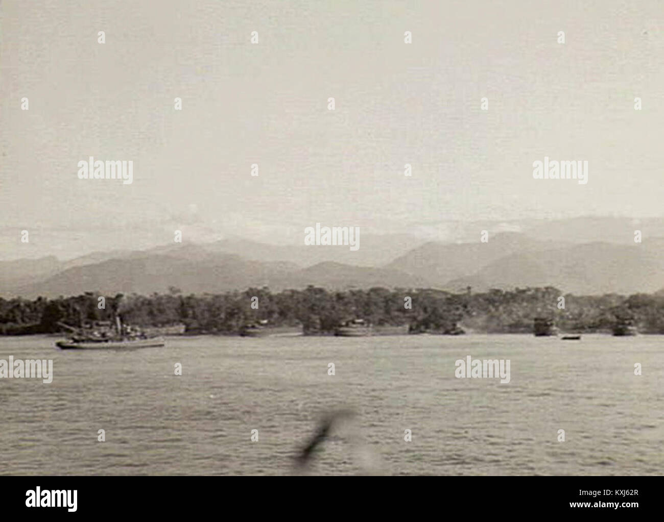 Australian 9th Division amphibious landing east of Lae September 1943 ...