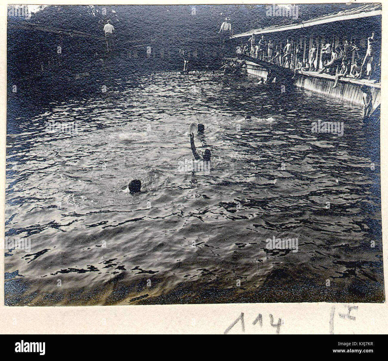 Bassin de natation hi-res stock photography and images - Alamy