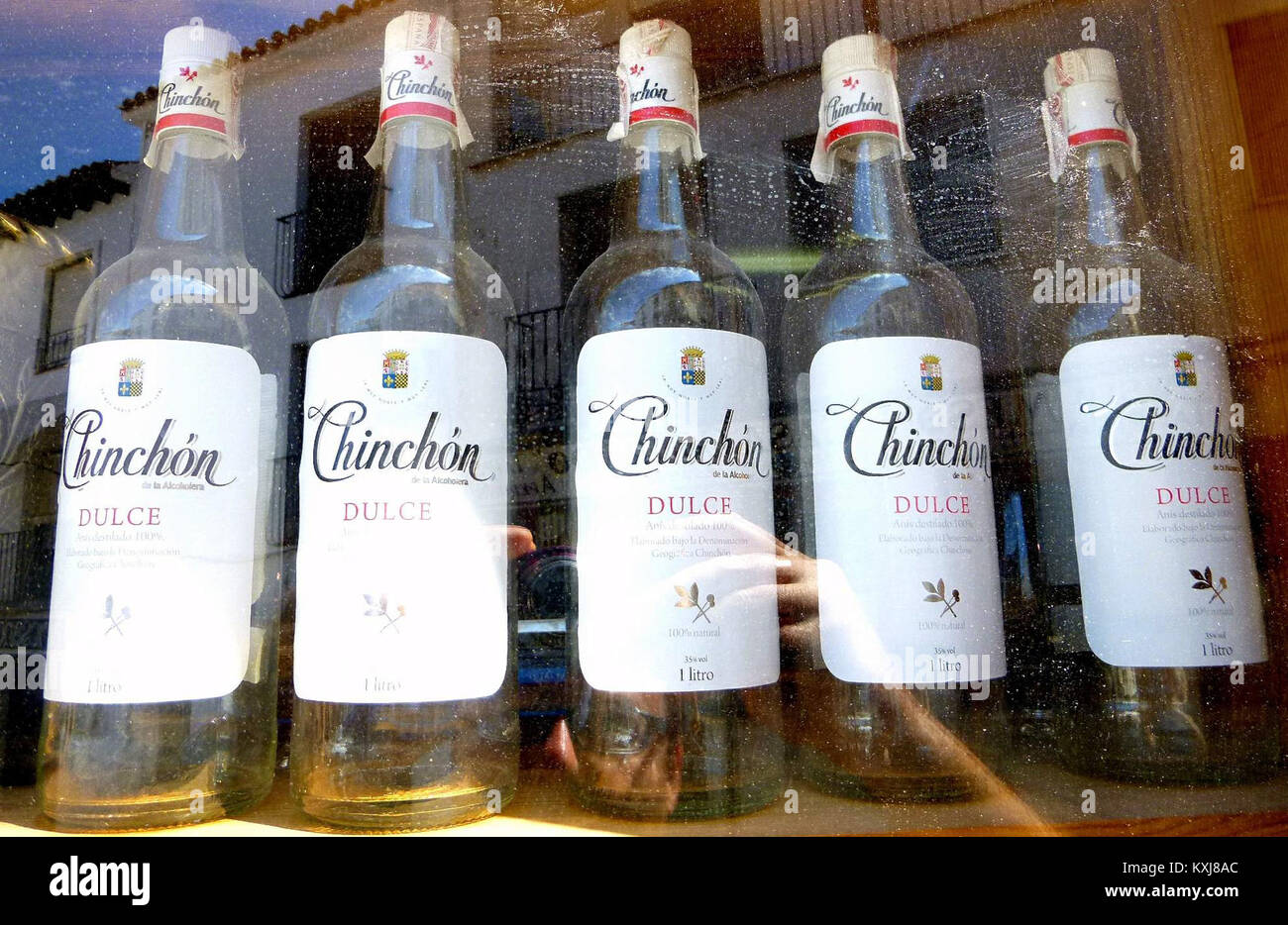 Alcohol de anís hi-res stock photography and images - Alamy