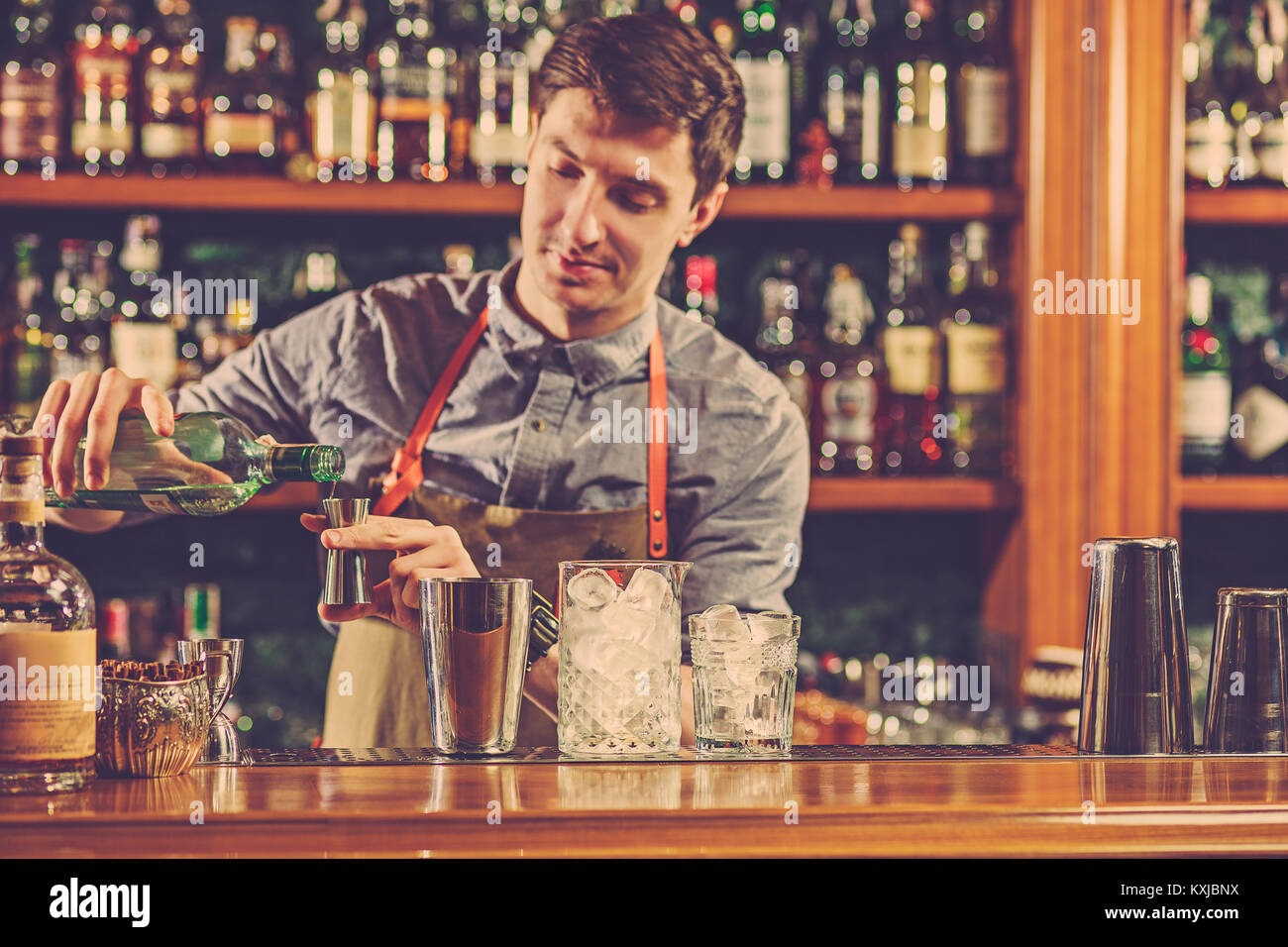 Waiter making cocktail hi-res stock photography and images - Alamy