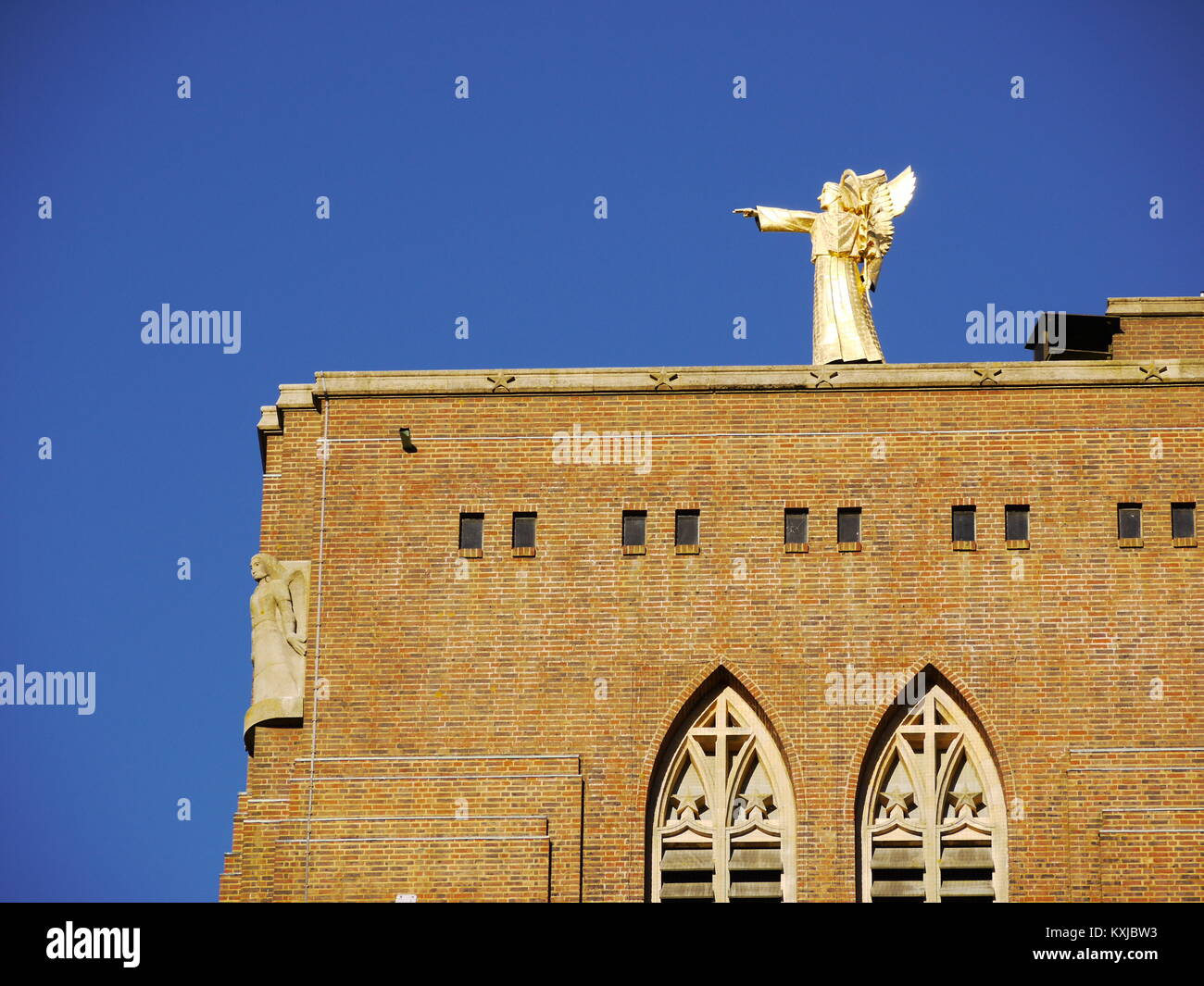 Guildford cathedral hi-res stock photography and images - Alamy