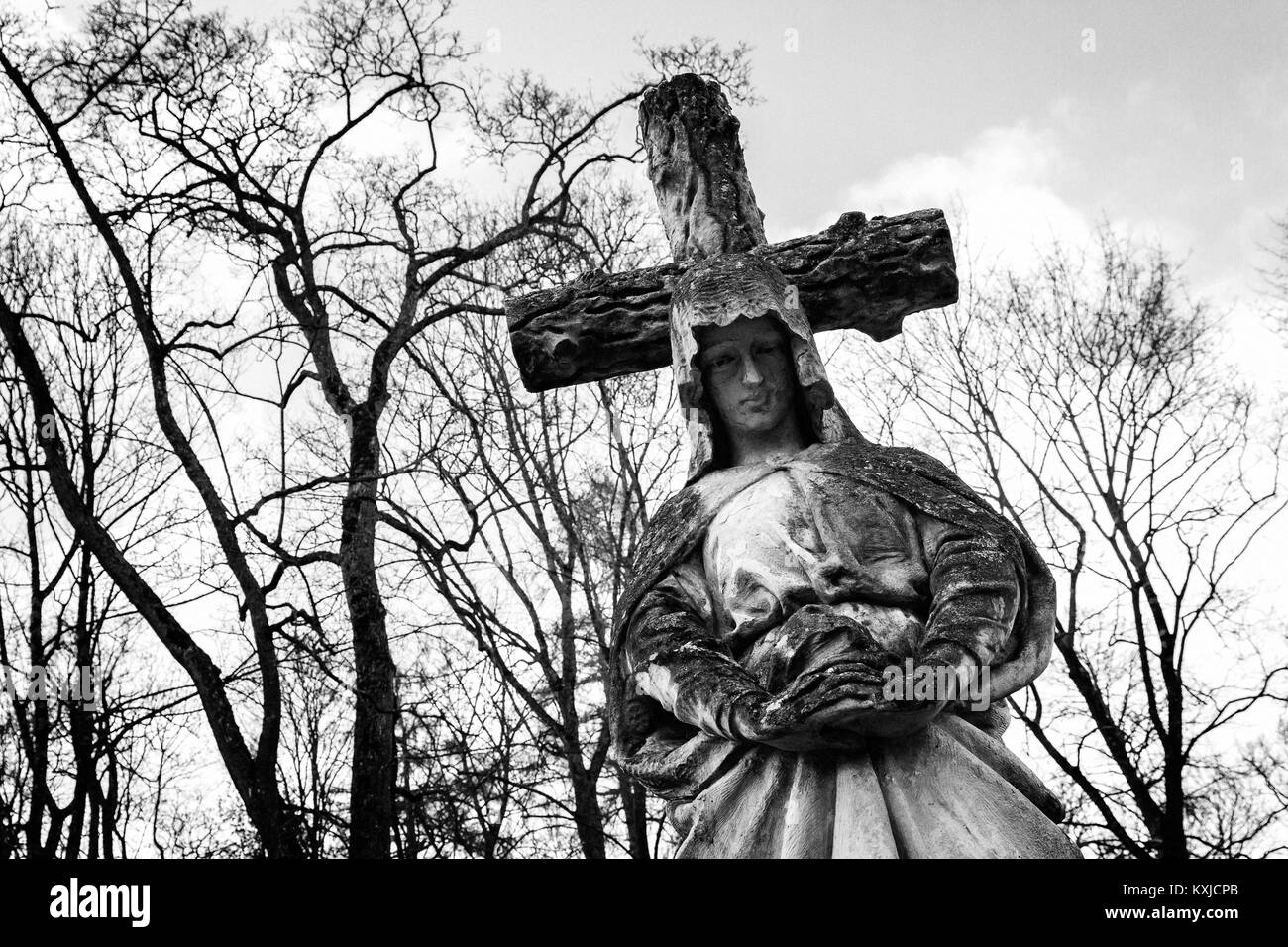 Ancient virgin mary sculpture hi-res stock photography and images - Alamy
