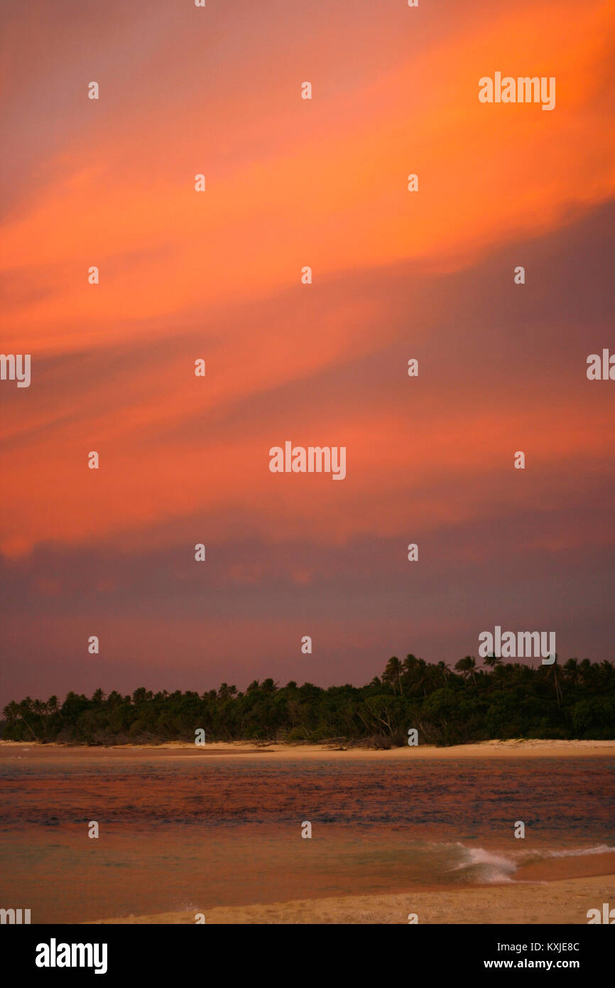 Tonga island sunrise hi-res stock photography and images - Alamy