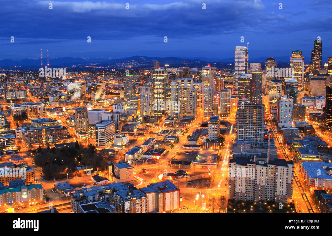 Seattle downtown night aerial hi-res stock photography and images - Alamy