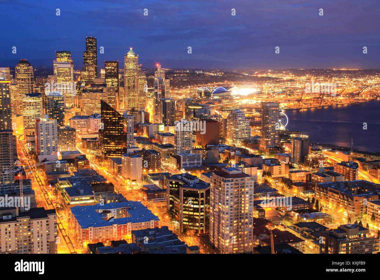 Seattle night high angle hi-res stock photography and images - Alamy