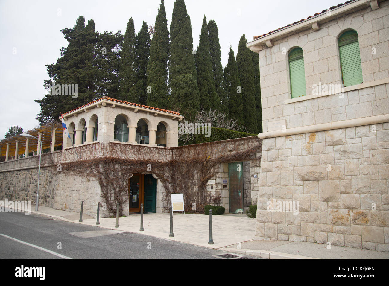 Ivan Meštrovic Split High Resolution Stock Photography and Images - Alamy