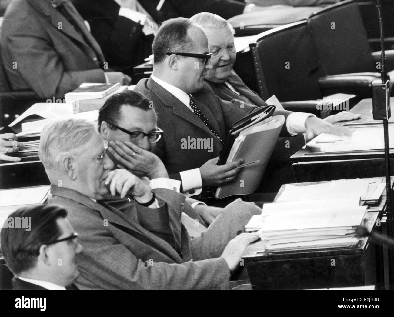 Barzel hi-res stock photography and images - Alamy