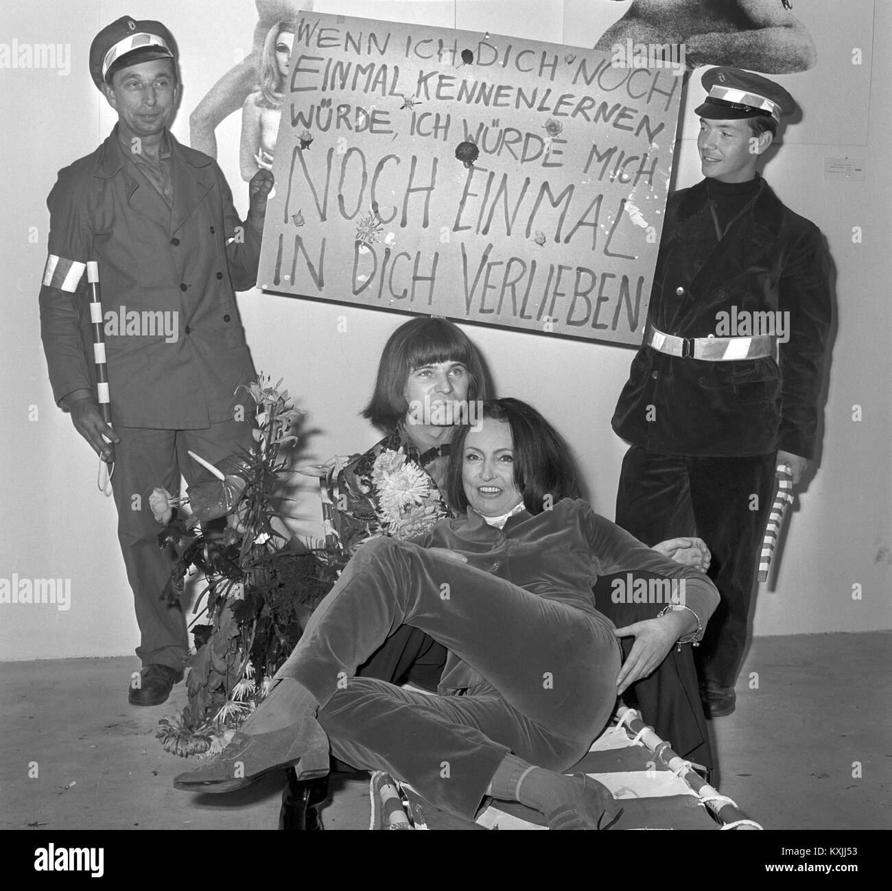 Celebrate student Black and White Stock Photos & Images - Alamy