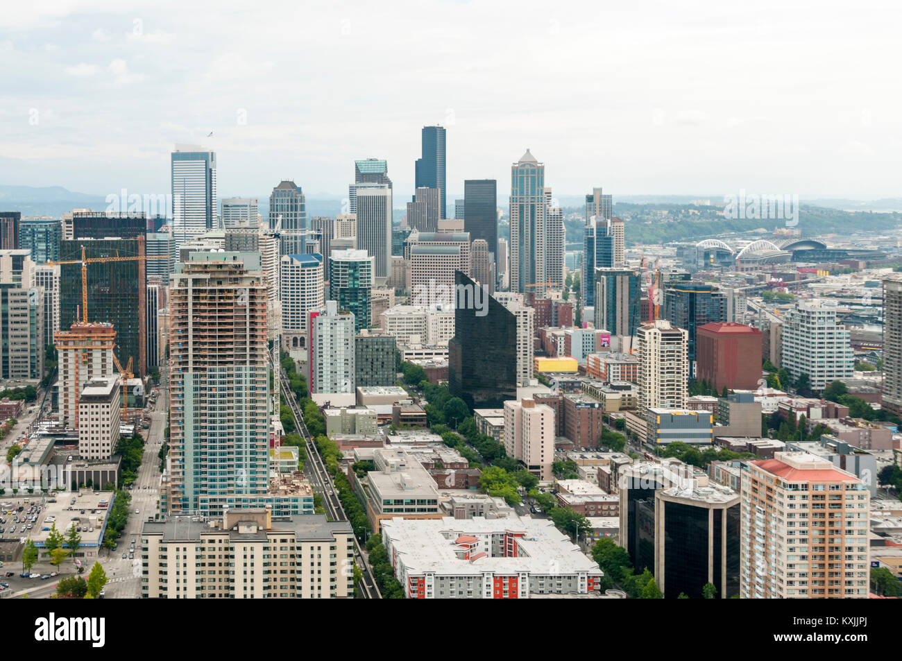 Downtown seattle skyscrapers hi-res stock photography and images - Alamy