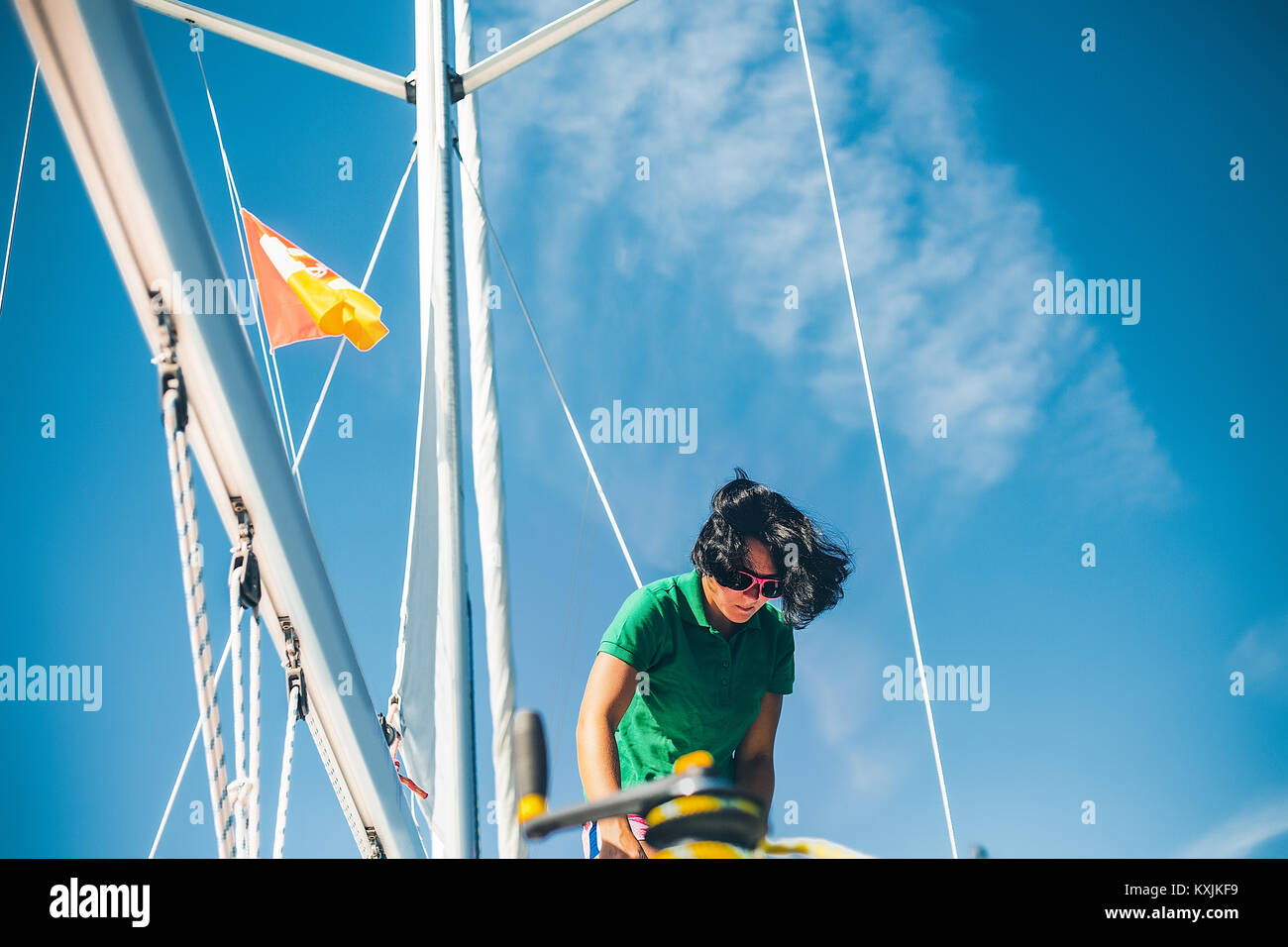 Women on sail boat hi-res stock photography and images - Alamy