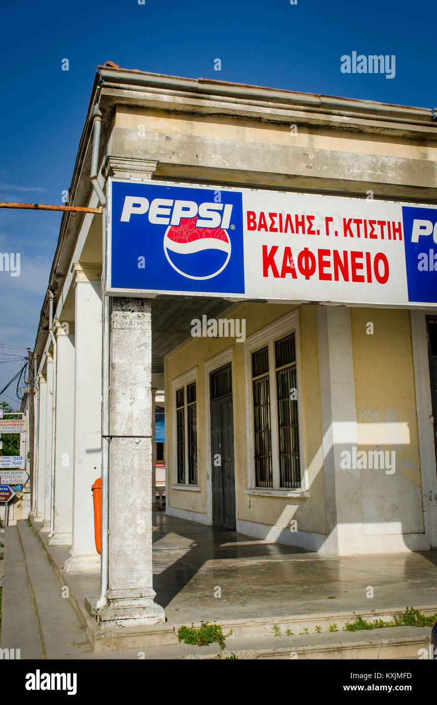 Pepsi cola signs hi-res stock photography and images - Alamy