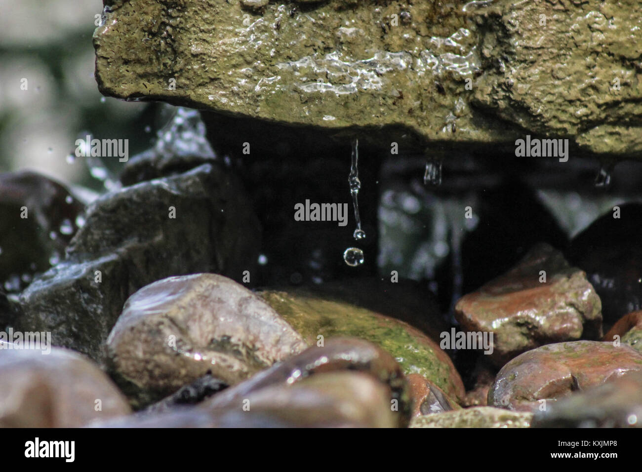 Water fountain water drops hi-res stock photography and images - Alamy