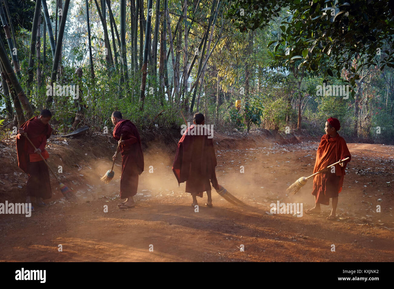 Sweep the yard hi-res stock photography and images - Alamy