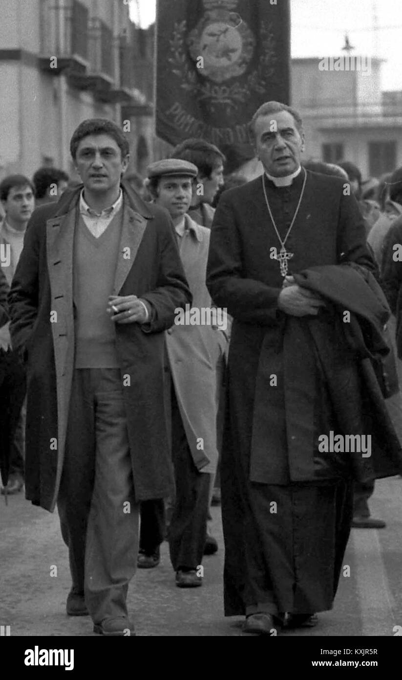 Parade anticamorra with the presence of Don Antonio Riboldi bishop of ...