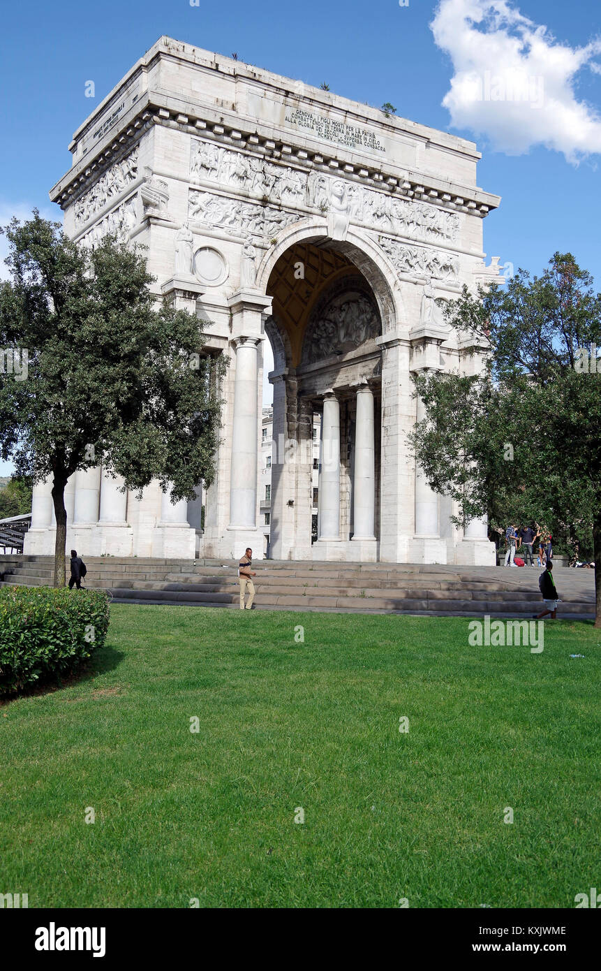 The Victory Arch, also known as the Monument to the Fallen or Arch of ...