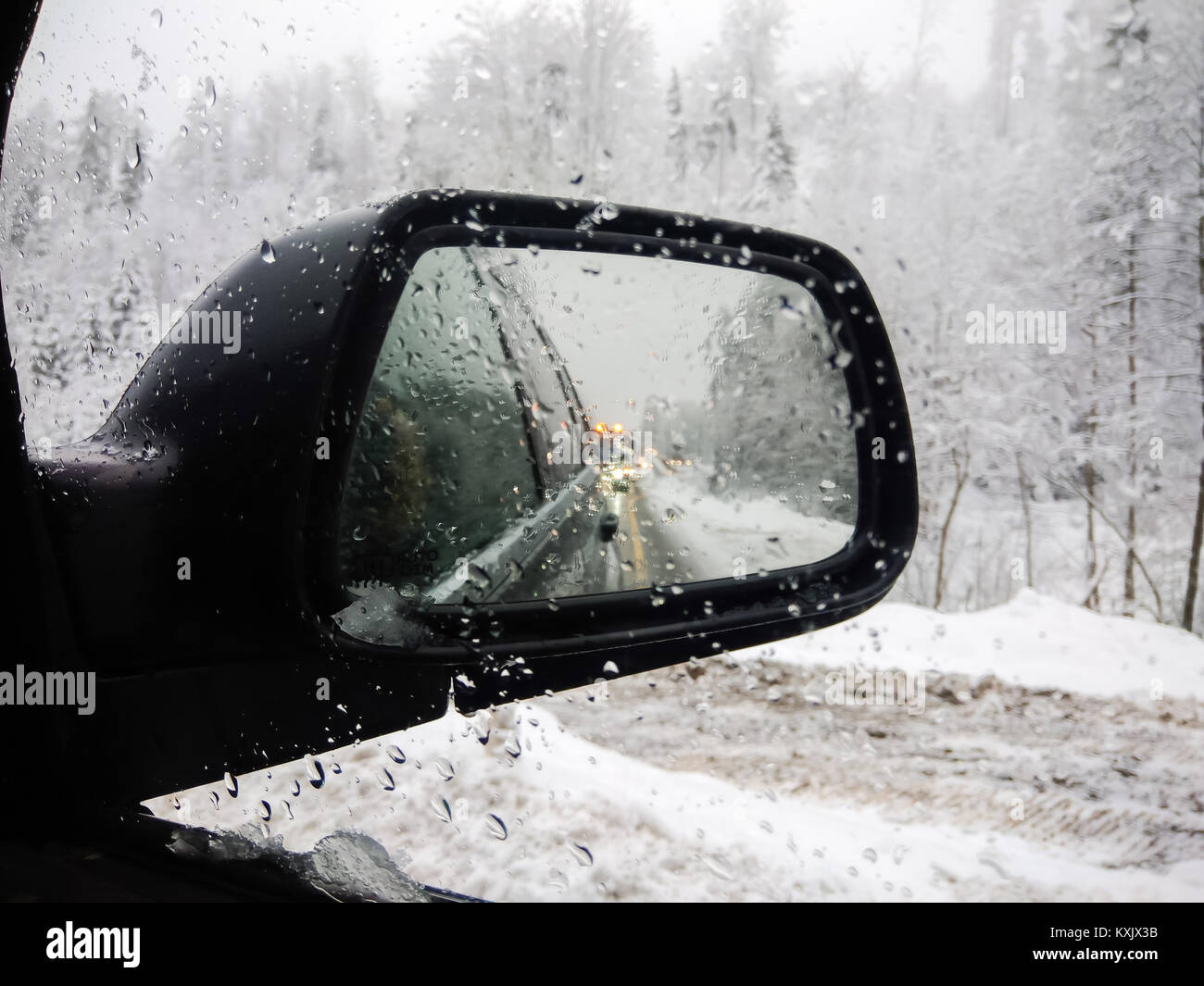 Exterior mirror hi-res stock photography and images - Alamy