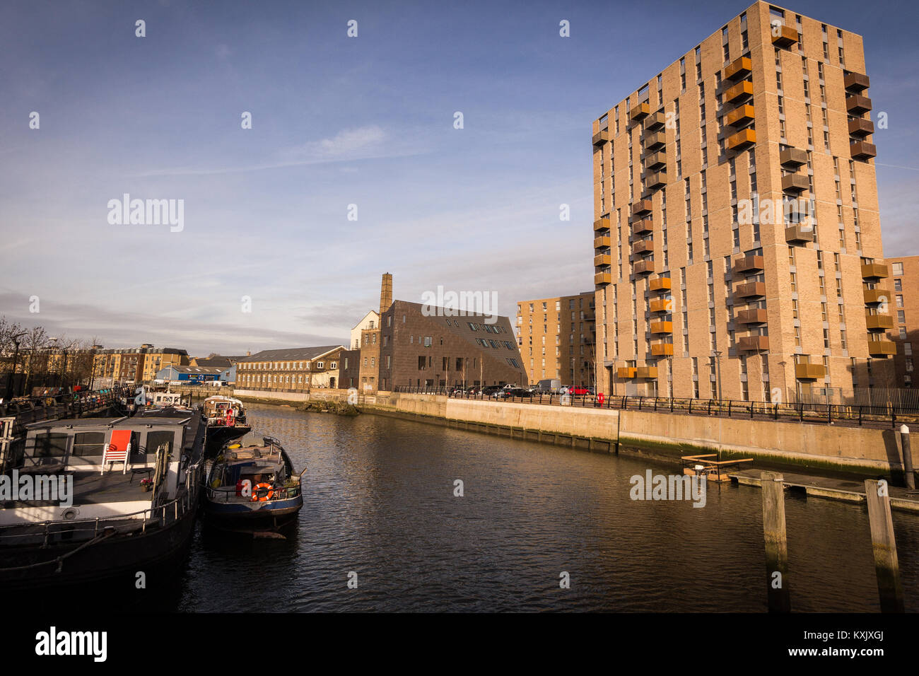 Barking london river hi-res stock photography and images - Alamy