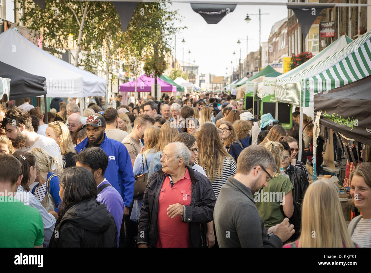 Market islington farmers market london england uk hi-res stock ...