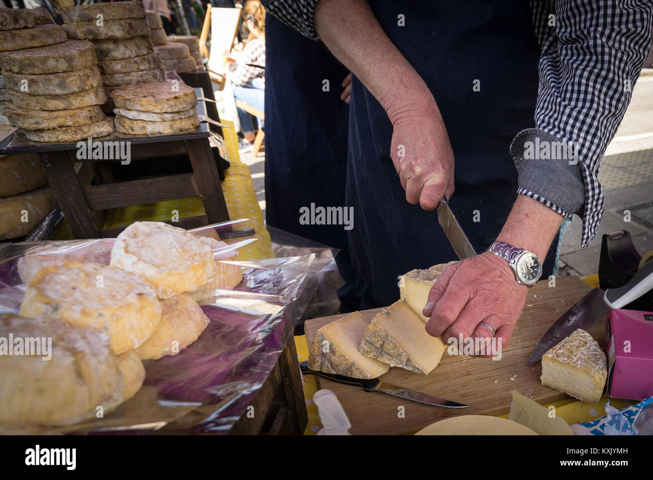Chapel market islington hi-res stock photography and images - Alamy